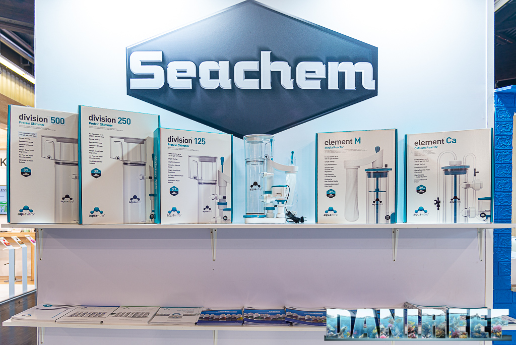 New Division skimmers, Sentia dosing pumps and Calcium reactor by Seachem